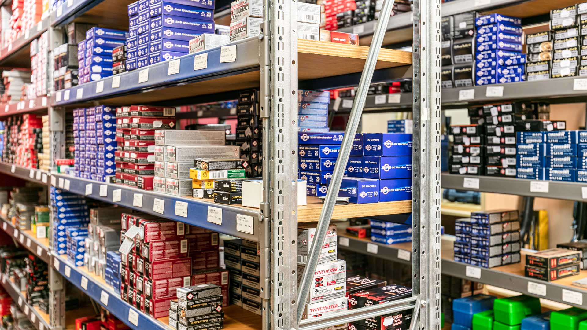 Services | FZH Waffen GmbH