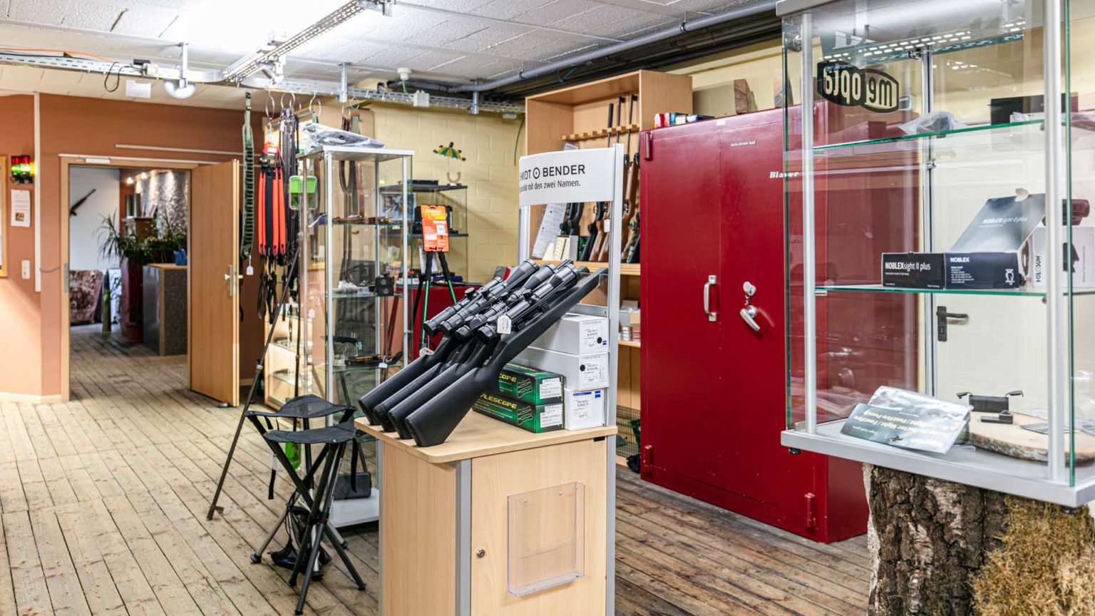 Services | FZH Waffen GmbH